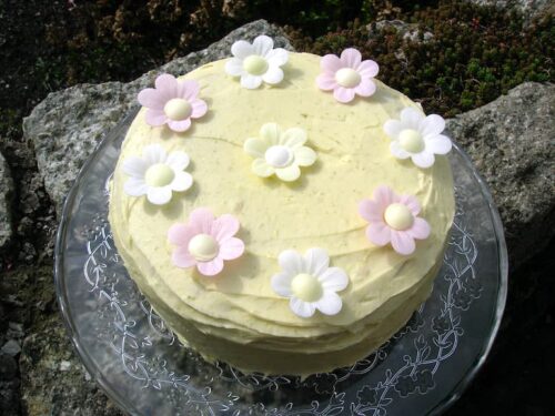 Genoise Sponge with Lime and White Chocolate | Tin and Thyme