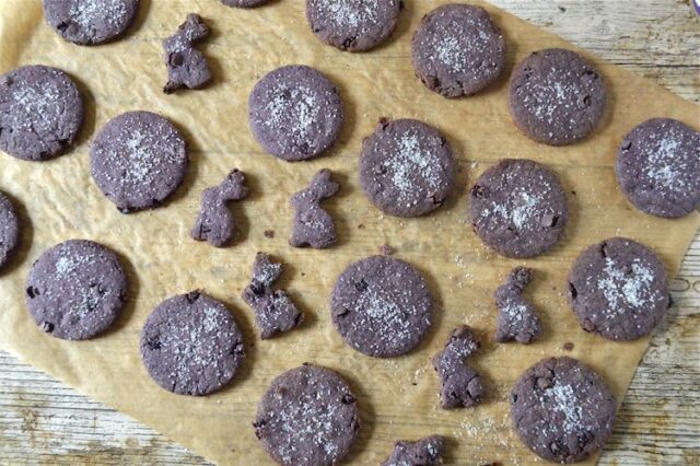 Vegan Easter Biscuits: Purple and Healthier Than Most | Tin and Thyme
