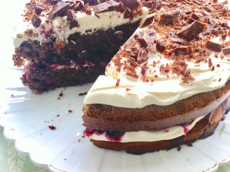 Scandinavian Chocolate Cake: Made With Rye Bread | Tin and Thyme