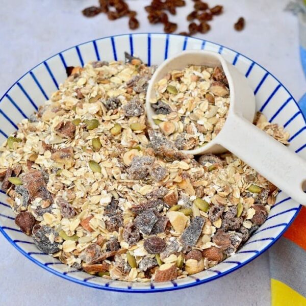 Homemade Muesli Breakfast Cereal | Tin and Thyme