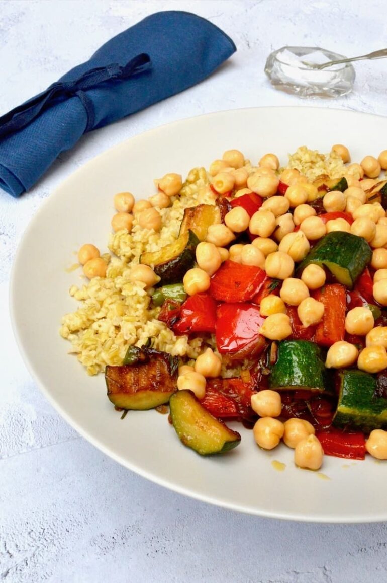 Freekeh With Chilli Chickpeas and Herbed Vegetables | Tin and Thyme
