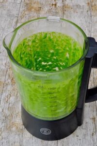 How To Preserve Wild Garlic In Oil | Tin and Thyme