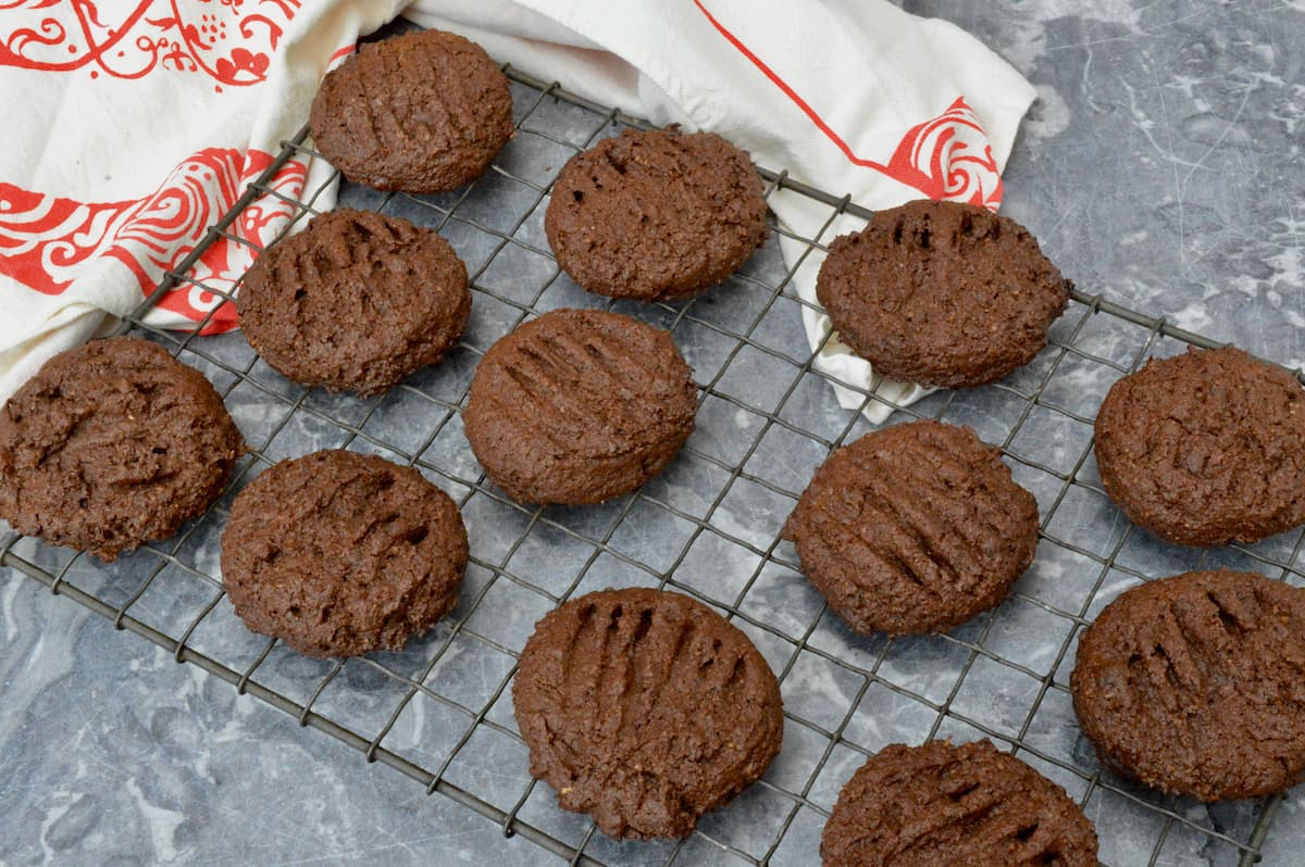 Cacao Nib Chocolate Cookies And A Woodland Walk | Tin and Thyme