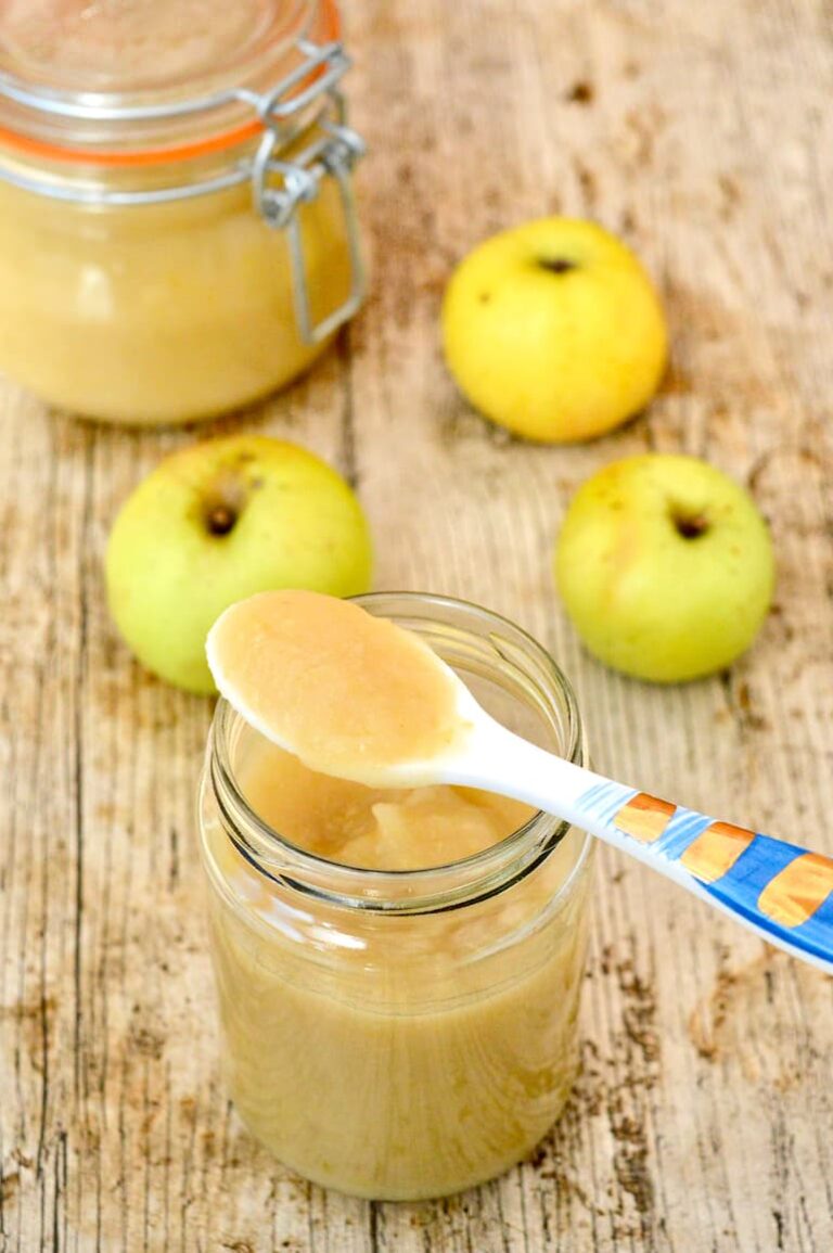 Apple Sauce Or Apple Purée? Here's How To Make Them | Tin and Thyme