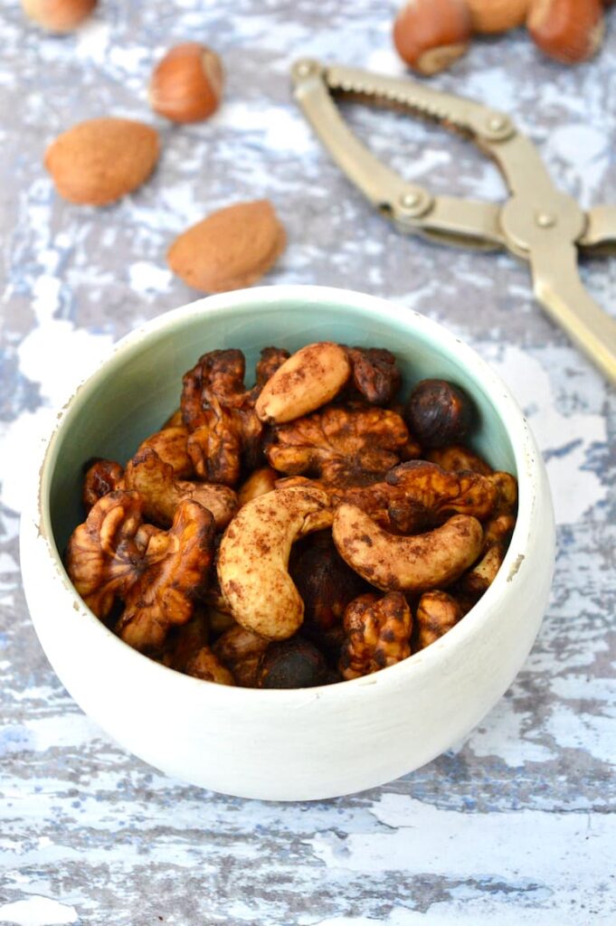 Healthy Roasted Nuts: Sweetly Spiced (No Sugar) | Tin and Thyme