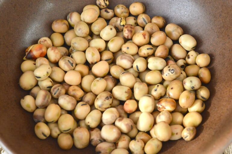 Ful Medames (Egyptian Fava Bean Stew) | Tin and Thyme