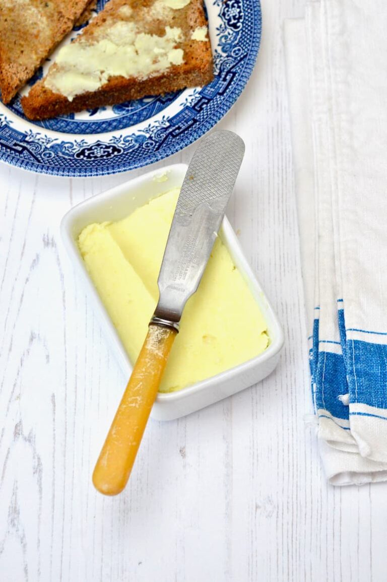 Homemade Vegan Butter | Tin and Thyme