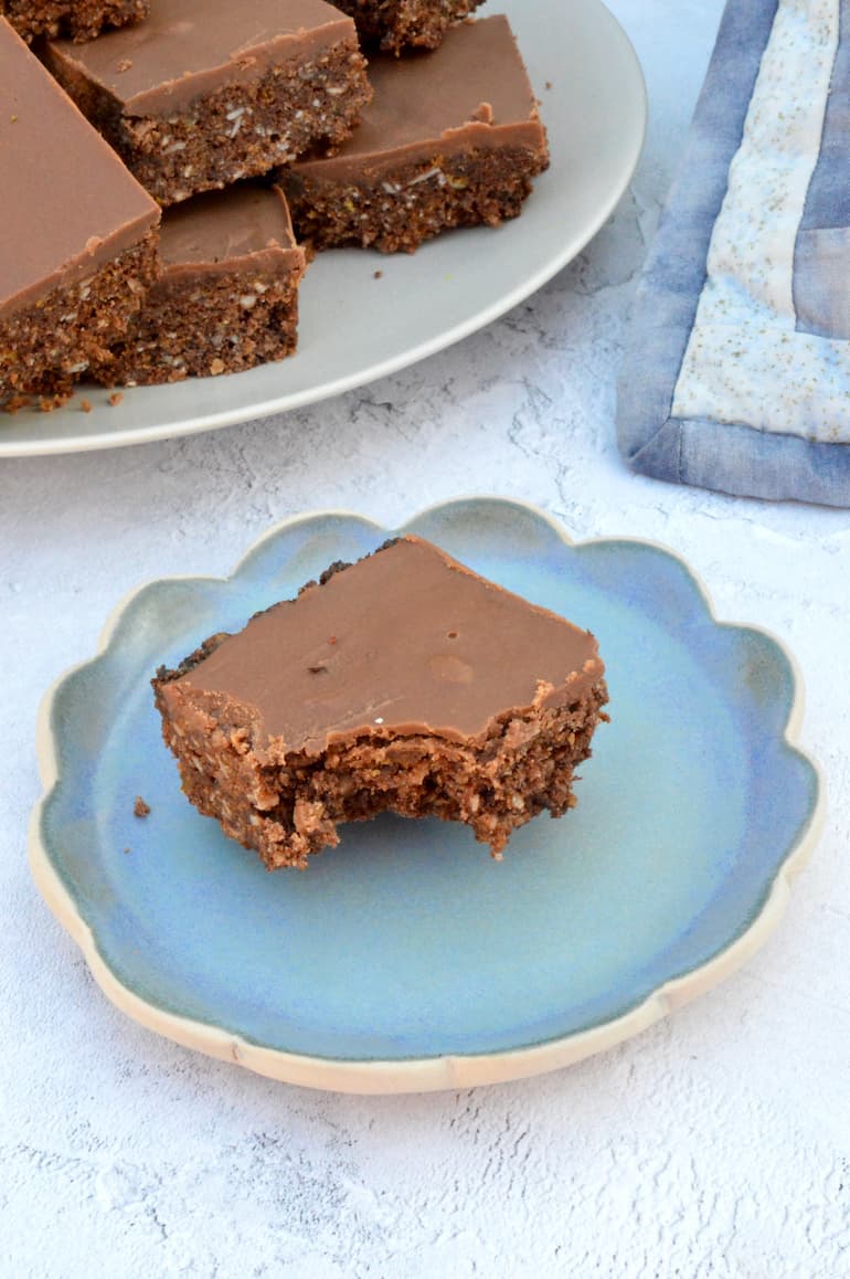 Chocolate Cornflake Crunch Bars With Coconut | Tin and Thyme