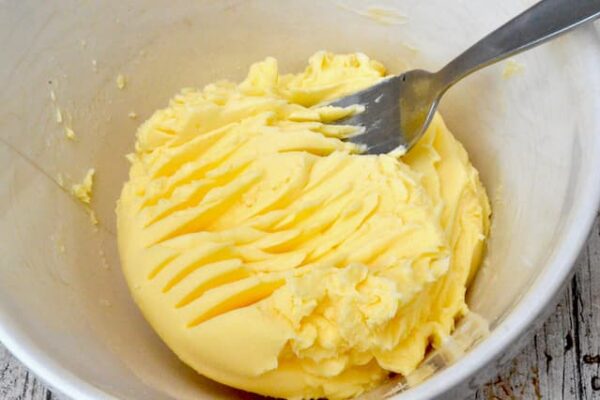 How To Make Homemade Butter | Tin and Thyme