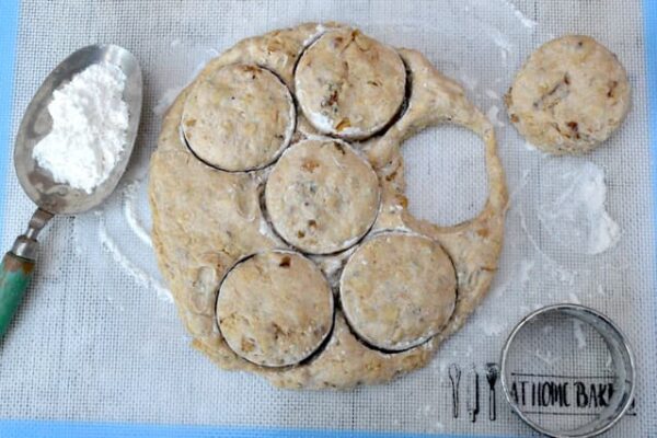 Walnut And Blue Cheese Scones | Tin and Thyme