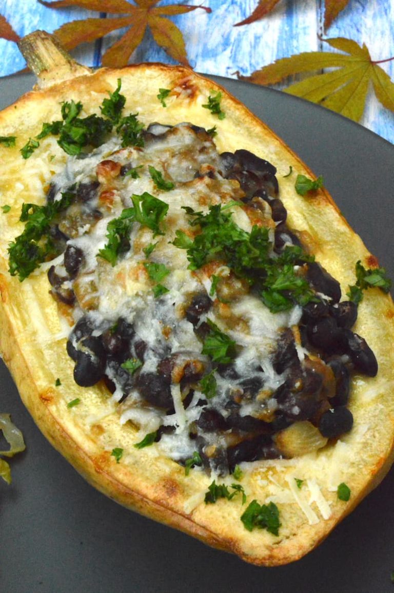 Stuffed Squash: A Vegetarian Bean Version | Tin and Thyme
