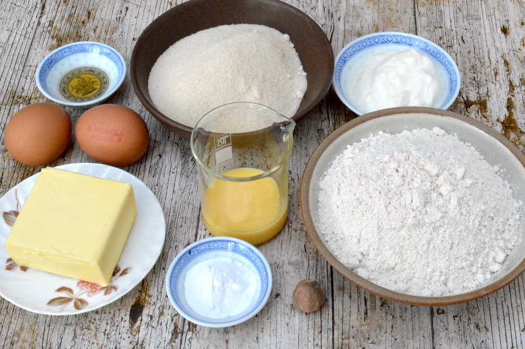 Leftover Advocaat Cake | Tin and Thyme