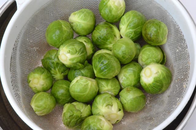 Air Fryer Brussels Sprouts: Quick And Easy | Tin and Thyme