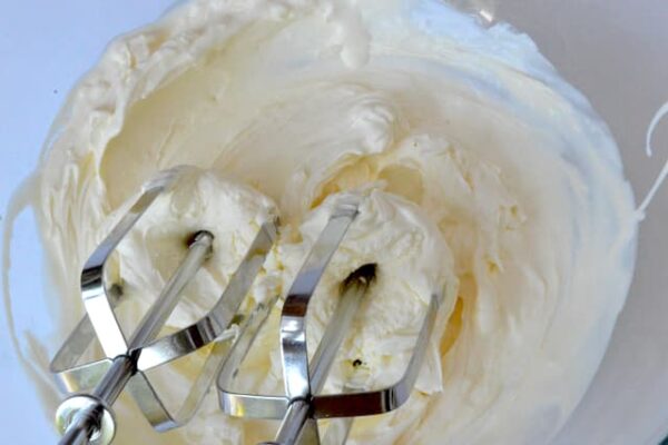 Norwegian Cream: Only 3 Ingredients | Tin and Thyme