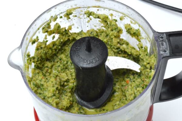 Homemade Thai Green Curry Paste | Tin and Thyme