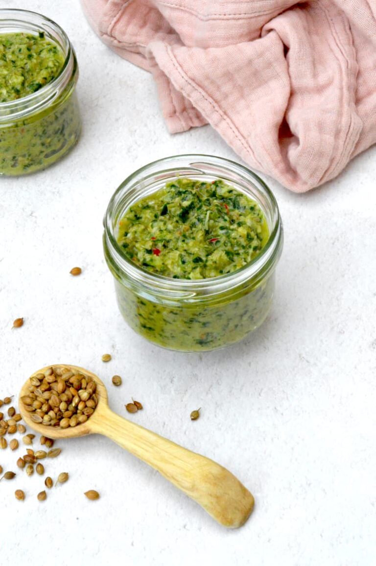 Homemade Thai Green Curry Paste | Tin and Thyme